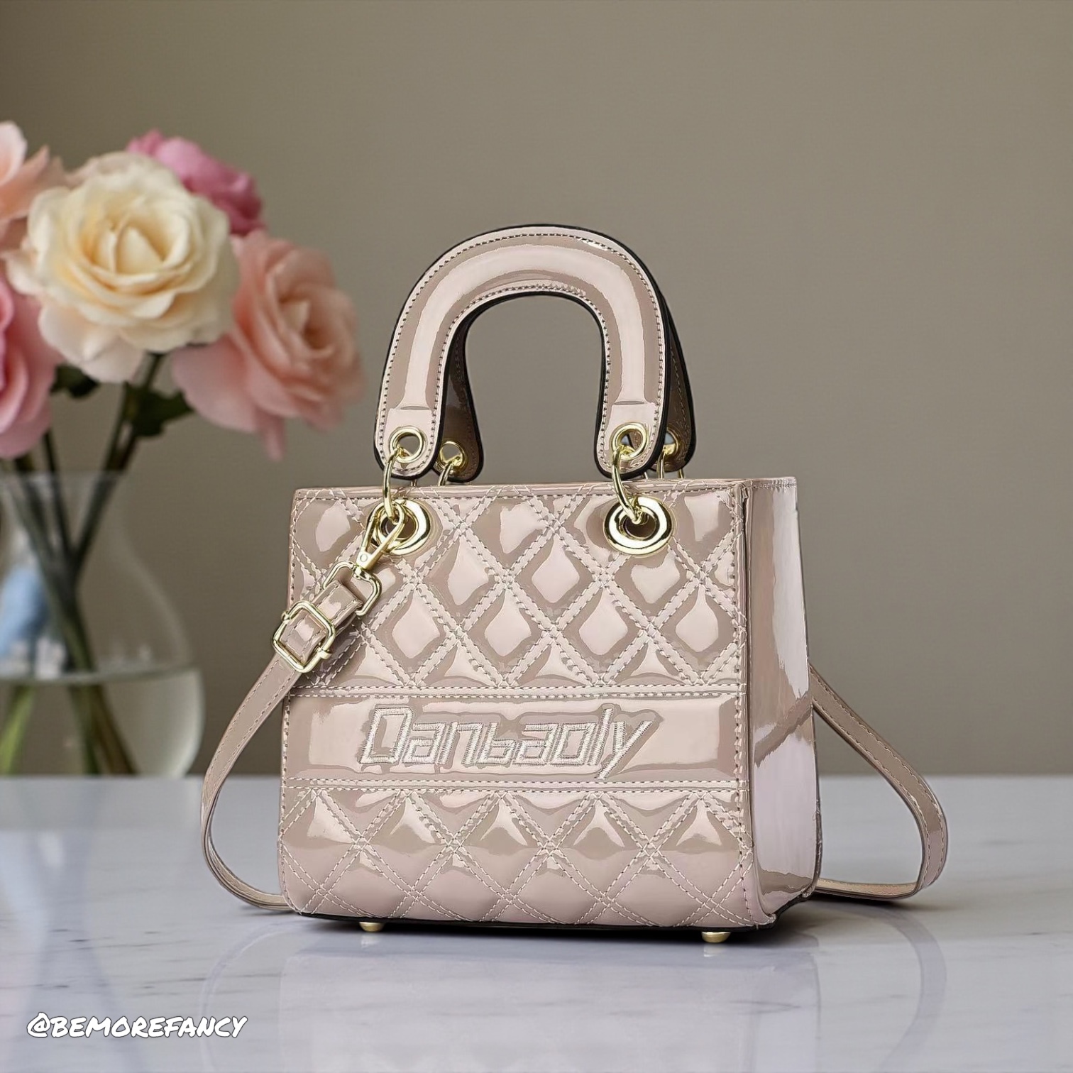 Mini Cartera Charol 25073 Kaki - Whatsapp 809-638-7763 - En Be More Fancy